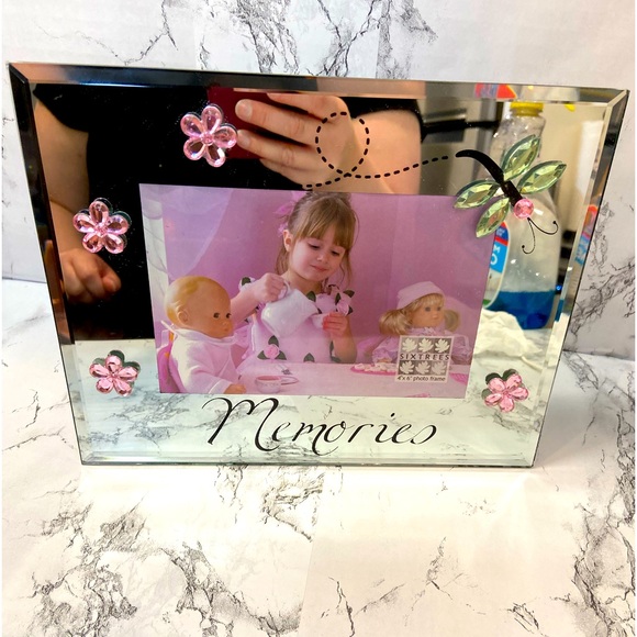 Sixtrees | Other | Sixtrees Mirrored Frame | Poshmark